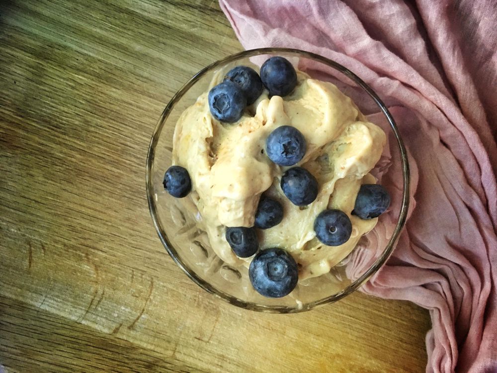 Maidoton jäätelö vain kahdesta raaka-aineesta - kokeile heti!